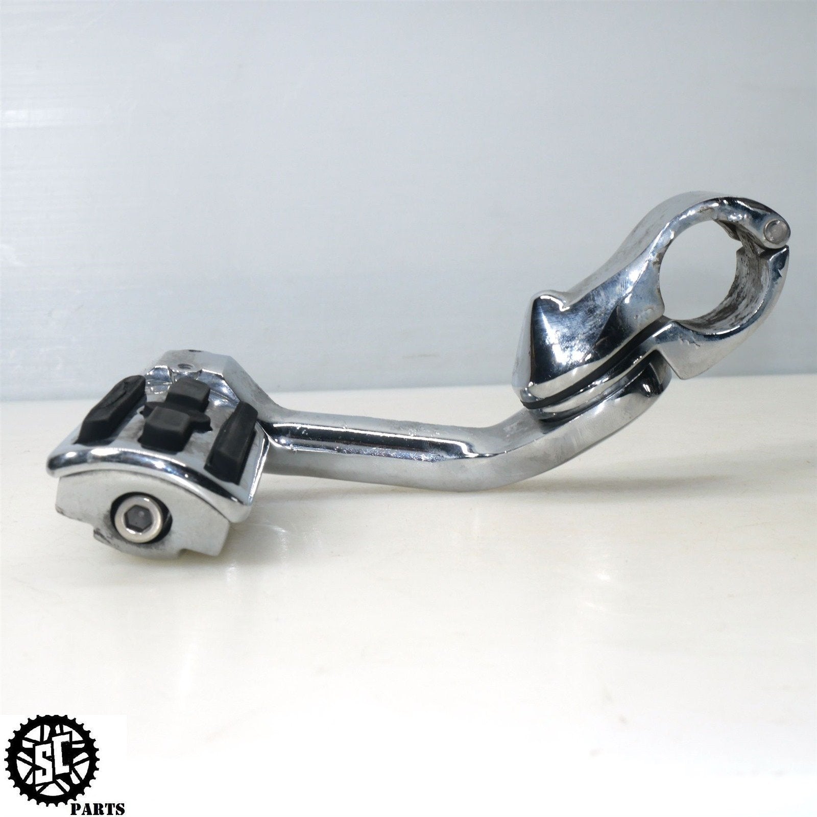 09-23 HARLEY DAVIDSON ULTRA ADJUSTABLE RIGHT HIGHWAY PEG BRACKET HD45 – SALVAGECYCLEPARTS