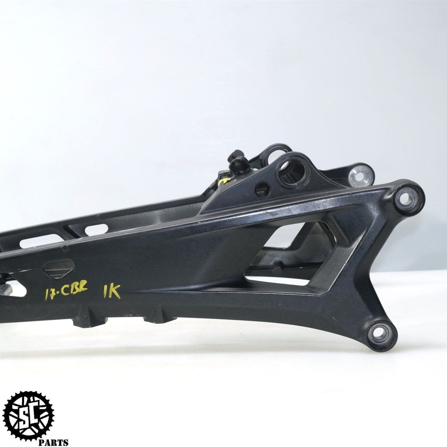 2017-2022 HONDA CBR1000RR REAR SUBFRAME TAIL H44 – SALVAGECYCLEPARTS