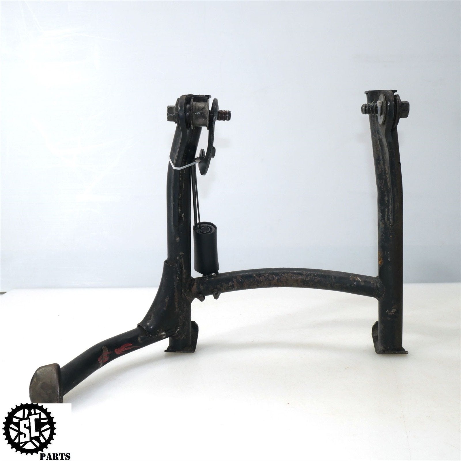 98 99 00 01 HONDA VFR800 CENTER STAND KICKSTAND H30 – SALVAGECYCLEPARTS
